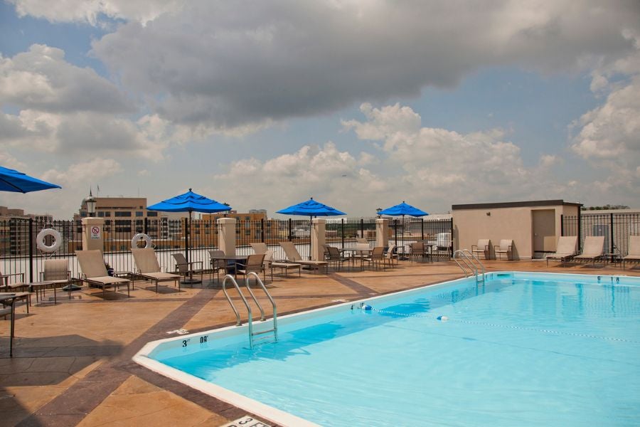 Hotels with Pools in Washington, DC | Washington DC